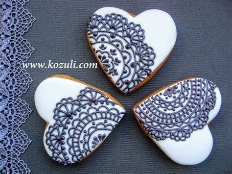 Пряники Кружевные сердечки Вышивка и кружево из айсинга Глазурь Глазурь для печенья Пряник