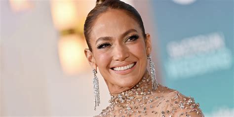Jennifer Lopez Wows In Floral Dress With Thigh High Slit Showing Her Leg Igniting Online Discussion