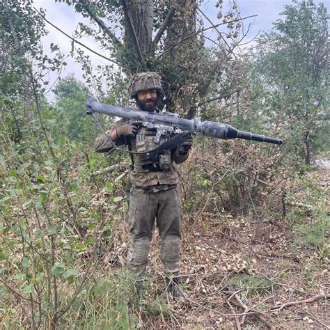 Під Бахмутом загинув артист балету родом з Донеччини Вадим Хлупянець Вільне радіо