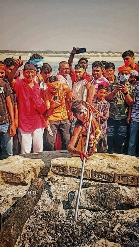 Amitpari Goswami On Twitter Rt Koushalbhu काशी मसाने में होली
