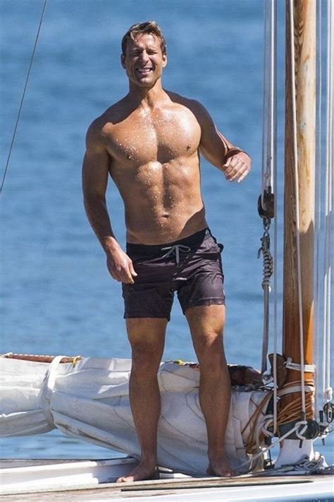Pretty Men Gorgeous Men Chris Hemsworth Shirtless Shirtless Actors