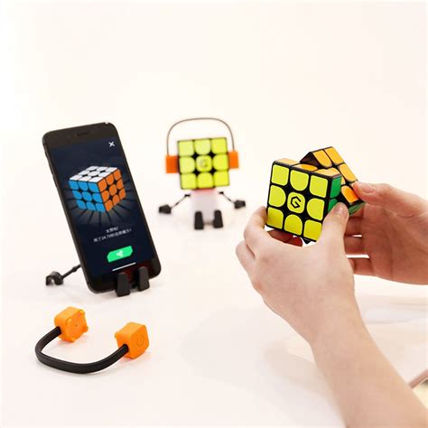 Smart Cube Is An Easy And Fun Way To Learn Speedcubing WizZon