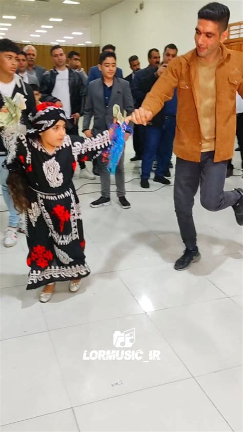 ‎🔹صفحه رسمی لر موزیک ایران🔹‎ ‎رقص زیبا و اصیل دختر لر😍 اصالت ما را موزه ها فریاد می زنند 💚🌱