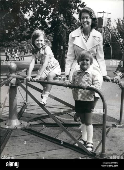 Sep 09 1976 Singer Mel Torme In Legal Battle For The Custody 0f His