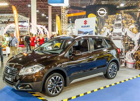 Suzuki SX4 S-Cross. Auto Motor und Tuning Show, März 2014 ...