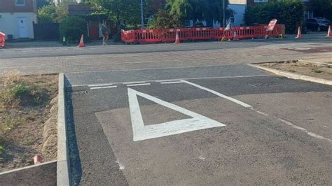 drivers baffled by awkward road error but can you spot what s wrong