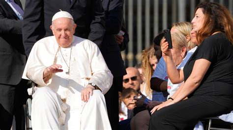 ဗွီအိုအေ မြန်မာညချမ်း ဒီဇင်ဘာ ၂၅ ၊ ၂၀၂၂