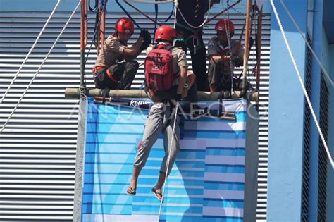 Disaster Handling Simulation Antara Foto