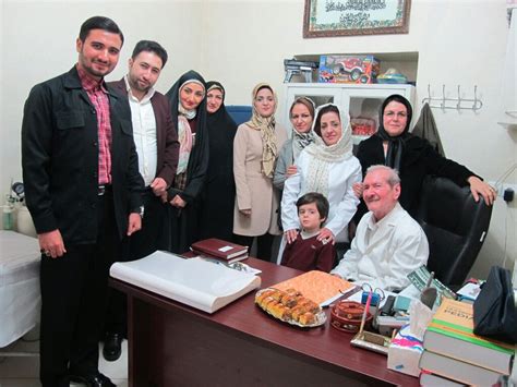 قهرمان محله پزشک هم‌محله‌ای از خاطراتش با دکتر قریب می‌گوید ویزیت