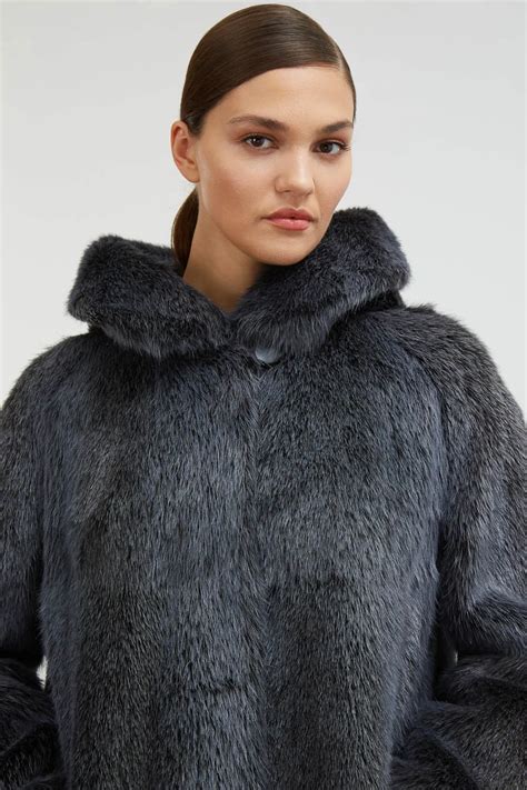 Шуба из меха нутрии Снежная Королева 680764003 цены в Москве купить одежду каталог фото