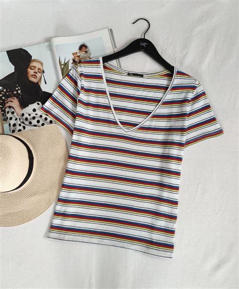 Футболка — ціна 200 грн у каталозі Футболки Купити жіночі речі за доступною ціною на Шафі