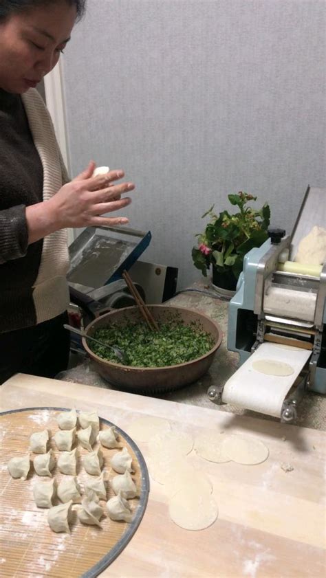 饺子要吃烫烫的老婆要娶胖胖的 美食 美食猎奇 好看视频