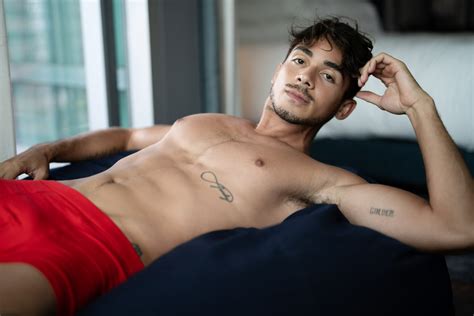 Model Of The Day Osmar Sanjurjo Daily Squirt