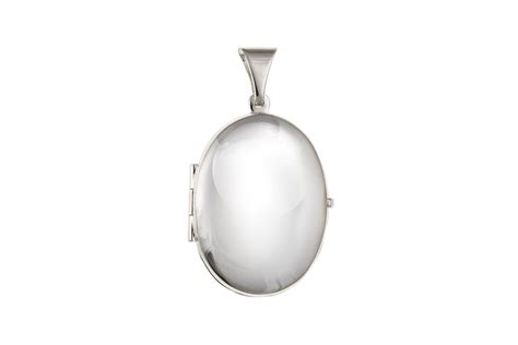 Silver Locket Code Bu2357