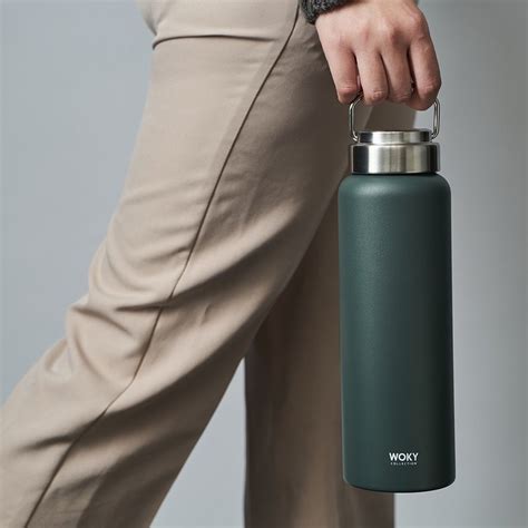 WOKY 沃廚 提手輕量陶瓷易潔層保溫瓶800ML 夜幕綠 WOKY沃廚保溫瓶 保溫杯人氣榜 Pinkoi