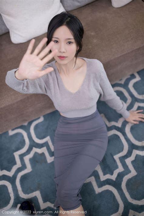 [秀人xiuren] No 5620 模特抖娘利世 灰色毛衣 长裙情节性感写真 12 美图131