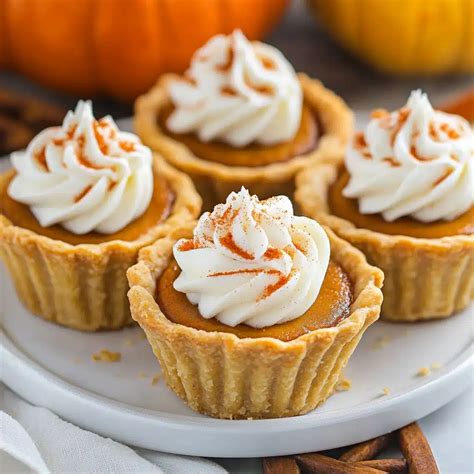 Irresistibly Healthy Mini Pumpkin Pie Cups Everyone Will Love Lyndys