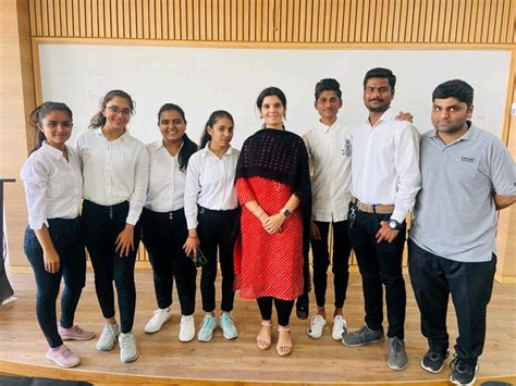 Urvashi Chhabariya On Linkedin Wonderful Experience While Conducting Economics Presentations