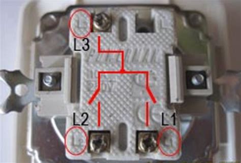 Как поменять выключатель с одной или двумя кнопками своими руками