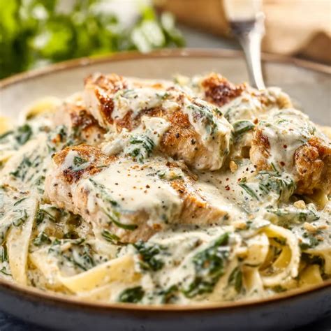 Spinach Artichoke Chicken Alfredo Creamy Dinner Therecipesmom