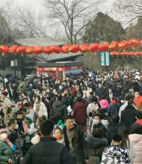 人人人！多地景区紧急提醒：限流！上海春节前三天已接待游客44126万人次手机新浪网