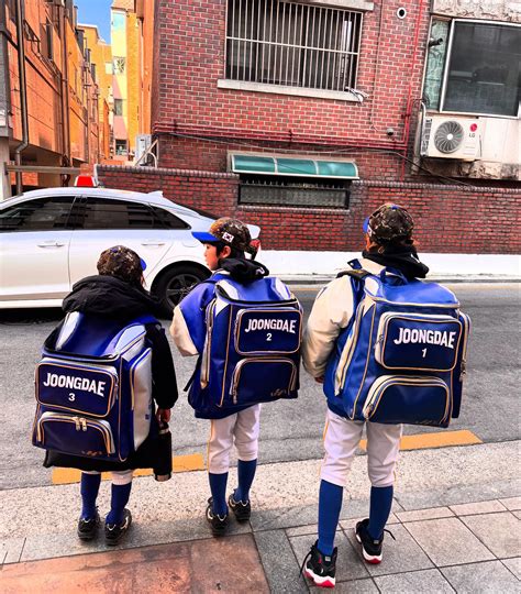 🇰🇷대표 오형제다둥이맘🐰박여원 ̈리블리맘 ️ 20250222 할아버지도 야구선수 출신 아빠도 야구선수 출신 그리고 오형제중 삼형제가 야구하는 다둥이네 ️ 주말 연습