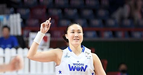 ‘쾅쾅쾅쾅쾅 김정은 핵미사일 앞세운 우리은행 통산 10번째 통합우승 차지김단비 통합 Mvp Wkbl 파이널