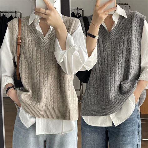 여성 겨울 꽈배기 패턴 브이넥 조끼 베스트 이랜드몰