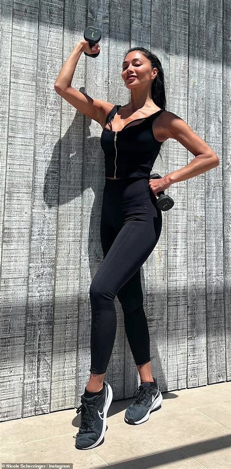 Nicole Scherzinger Egzersiz Yapıyor