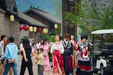 端午假期，四川a级景区接待游客126009万人次四川在线