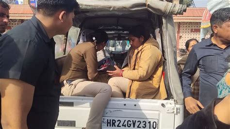 Chains Of 12 Women Broken On The First Day Of Shiv Mahapuran Katha In