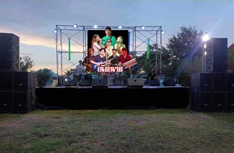 วงเฉิดฉาย เเสดงสด เต็มวง เวที8เมตร เครื่องเสียง6x6 รองรับแขกโต๊ะจีน 40 50 โต๊ะ นักร้อง ชาย