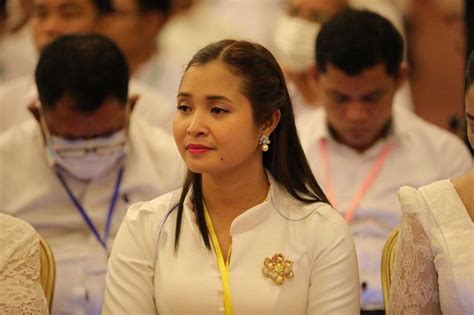 សម្តេចតេជោ ហ៊ុន សែន ជំរុញឱ្យអាចារ្យ អាចារិនី ព្រះសង្ឃជួយផ្សព្វផ្សាយឲ្យពលរដ្ឋប្រព្រឹត្តអំពើល្អ