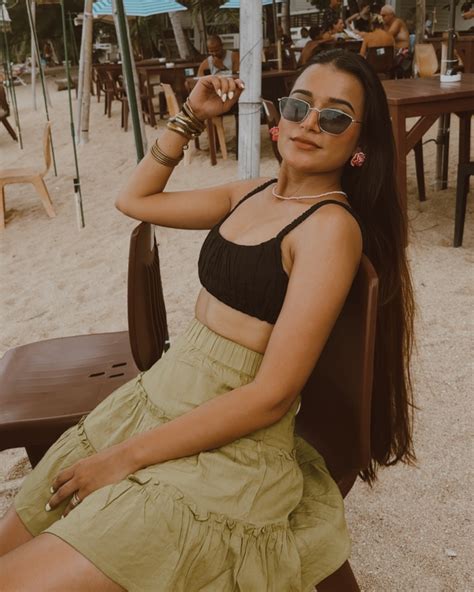 Divyanshi Mishra Divyanshi Mishra3 • Instagram Photos And Videos