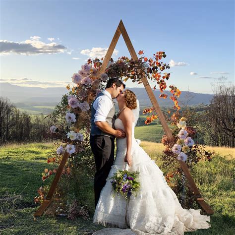 Triangle Wedding Arch Flowers 60 Photos