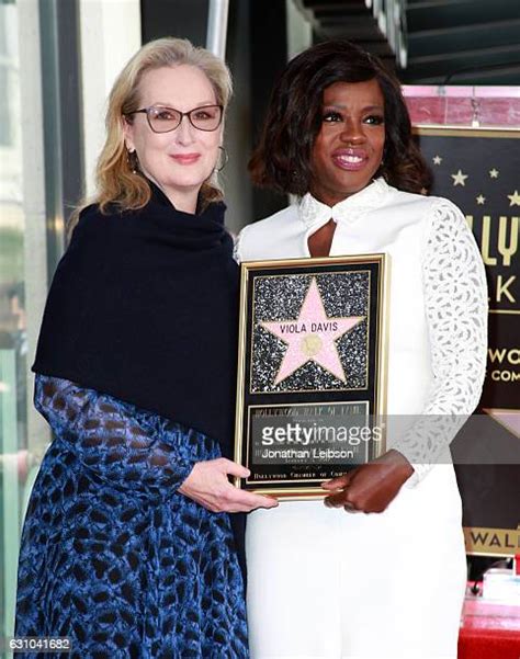 Viola Davis Meryl Streep Photos And Premium High Res Pictures Getty
