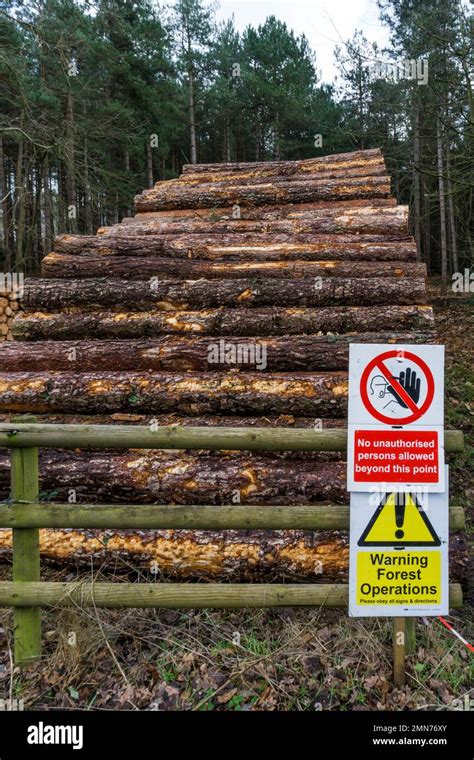 Logging Warning Sign Hi Res Stock Photography And Images Alamy