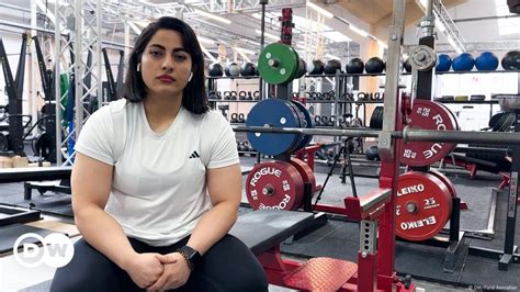 زن، زندگى، آزادى ؛ آرمان مبارزه با تبعیض زنان در ورزش Dw ۱۴۰۱ ۱۲ ۱۶