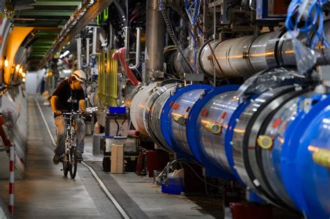 Cern Plans New Particle Accelerator 4 Times Larger Than Current One