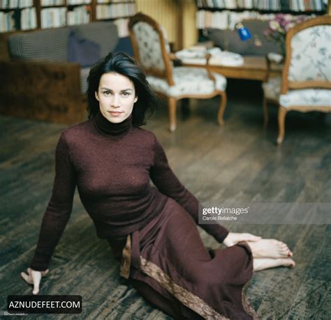 ValÉrie Kaprisky Feet Aznudefeet