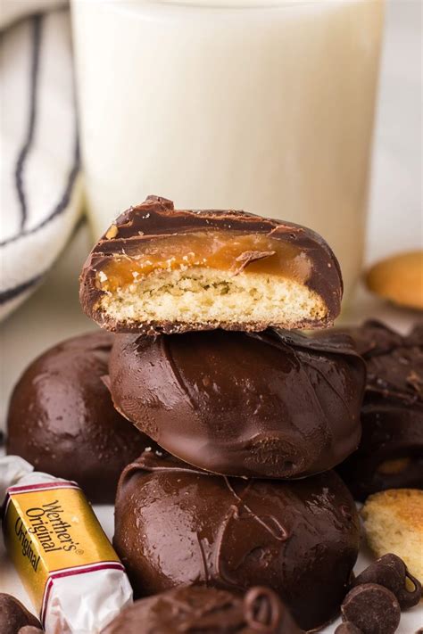 Homemade Twix Bites Xoxobella