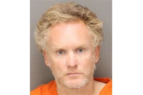 Fla Sex Offender Launches Bottles Of Urine At Local Business