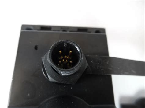 Garmin Grid 20 Remote Input Device 010 02011 00 VERTICAL Max Marine Electronics