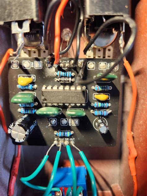 Red Llama Clone Works Great When On But Doesnt Pass Signal When In