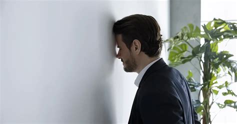 man instantly rejected from job interview after failing trick test at