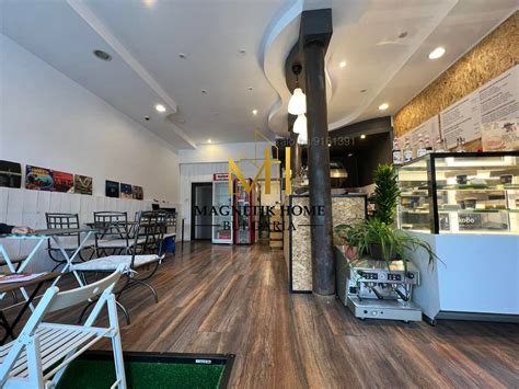 Бургас, Изцяло оборудвано заведение на ул. Богориди с 23кв. троатоарно ...