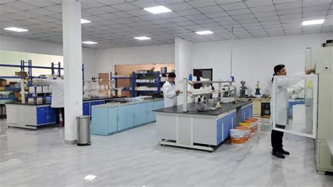 安徽朗凯奇建材有限公司 大庇天下寒士俱欢颜！致敬，平凡而伟大的防水人！ 行业新闻