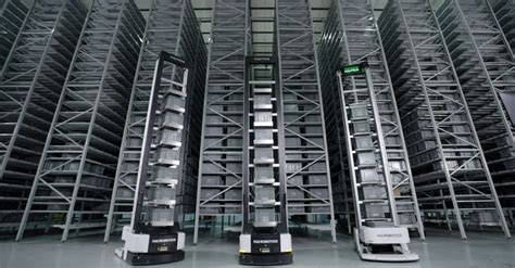 Acr 시스템을 이용한 차세대 창고 자동화 및 창고 로봇 공학 회사 Hai Robotics