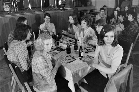DDR Fotoarchiv Trattendorf Konzertbesucher Jugendradio DT64 Im