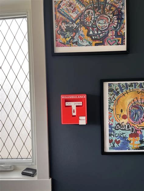 Candy Pill Dispenser Waambulance Alarm V2 By Samispiller Makerworld Download Free 3d Models